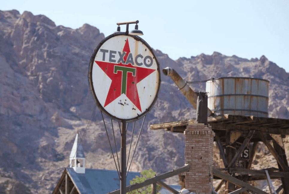 6 Vintage Texaco Signs for a Retro Redesign - The Old Timey