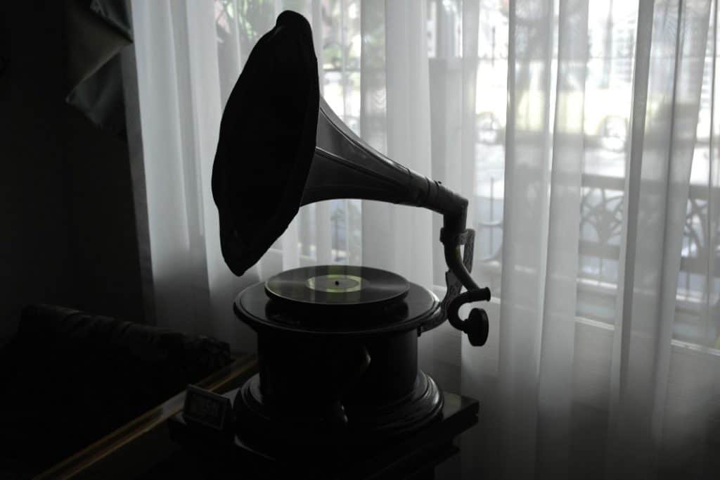 The Phonograph, Gramophone, and the Foundations of Recorded Sound